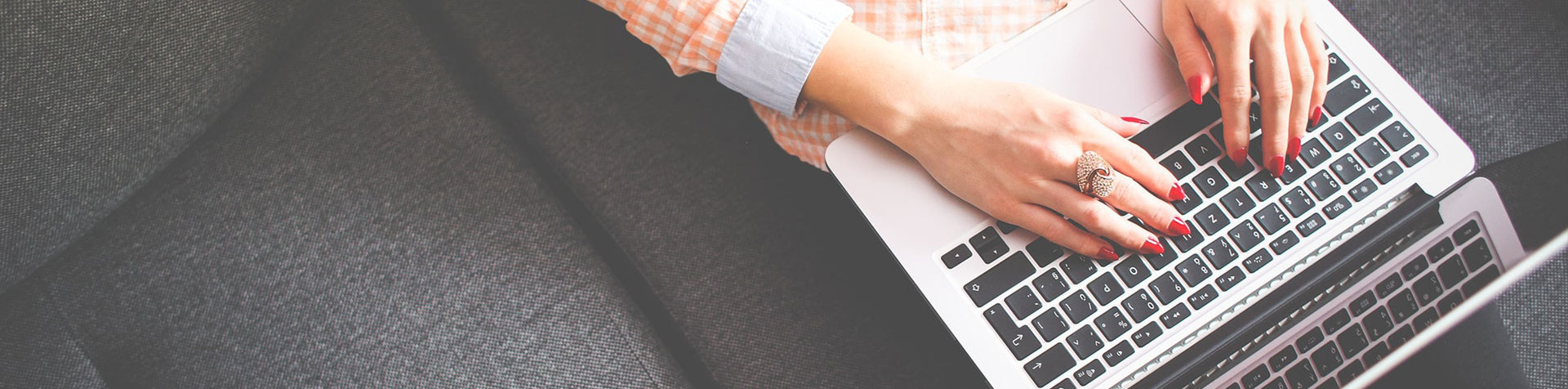 5 Habits of Content Writers That Make Them Successful | AwardSpace